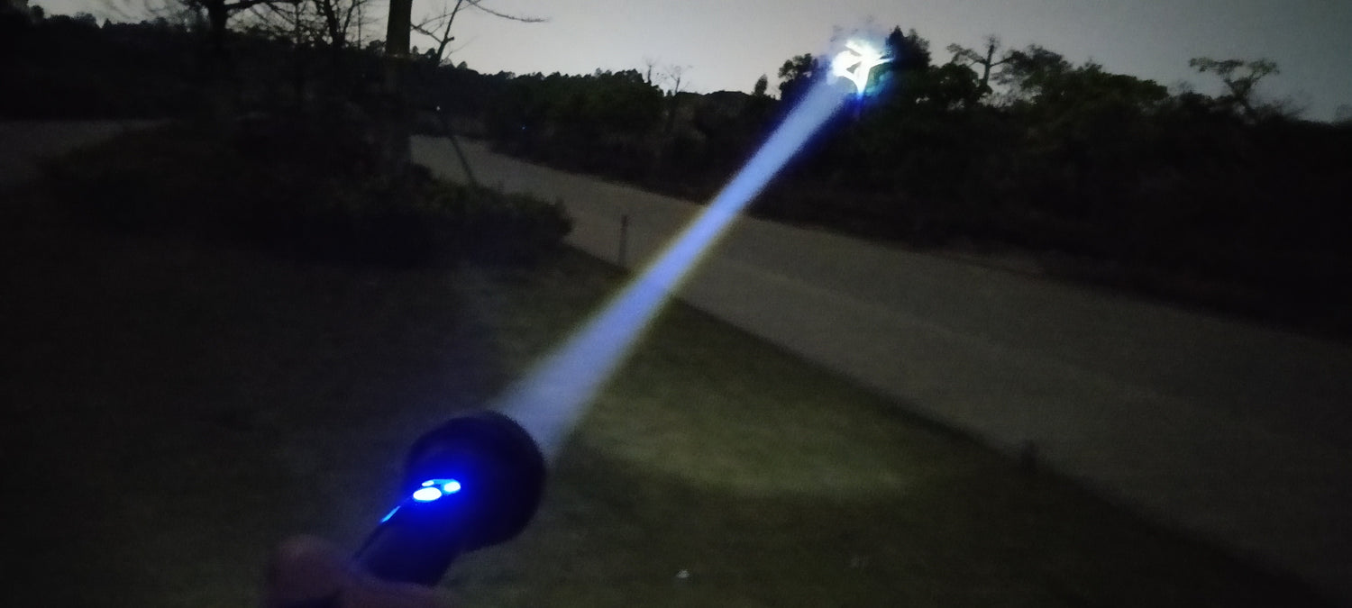 Flashlight Safety Tips for Outdoor Enthusiasts – Heliusworld